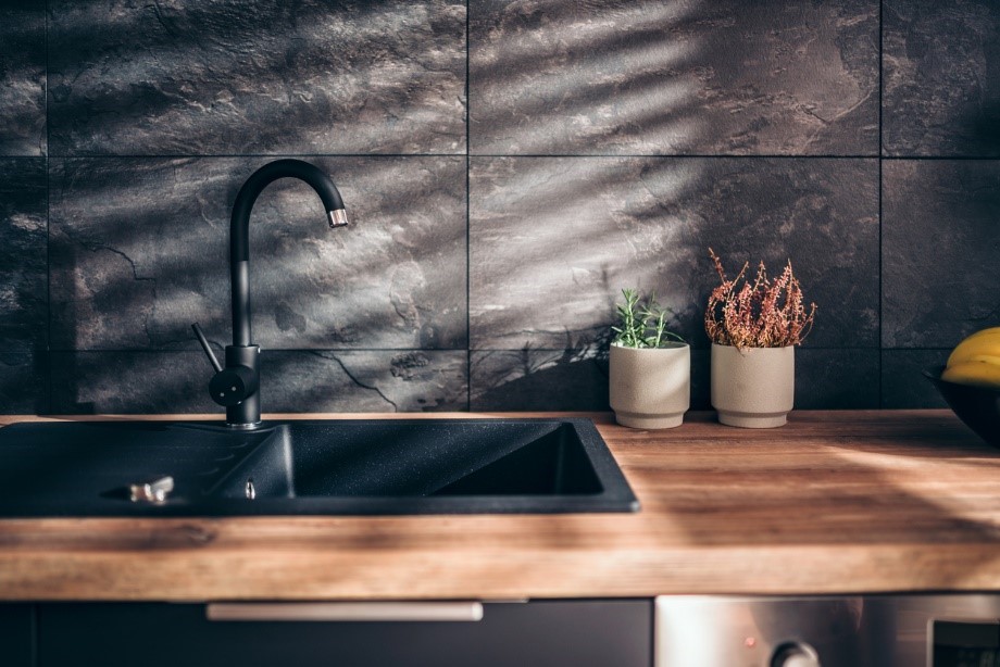 How to Incorporate Natural Stone into Your Kitchen - Tile and Stone Online